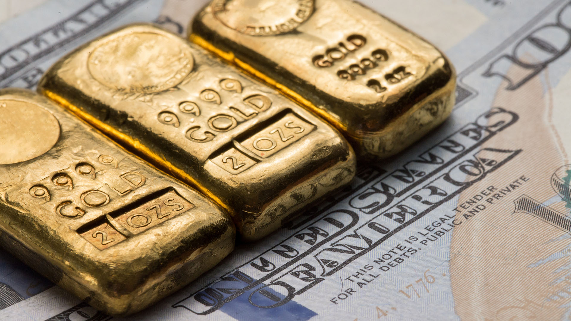 Gold ETFs vs. Physical Gold: A Complete Guide for New Investors
